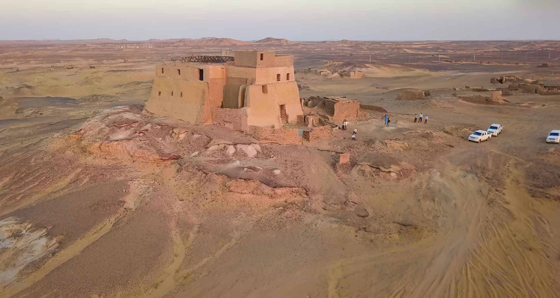Old Dongola, capital cristiana de Makuria y el desierto de Bayuda